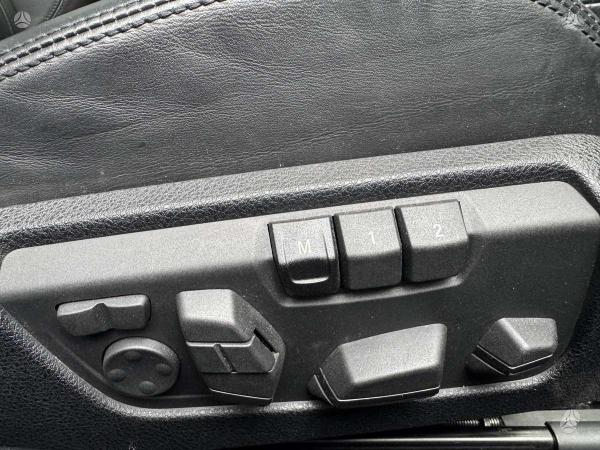 Melns BMW 650 2012 Kauņa, ar dzinēja tilpumu 4.40 L un nobraukumu 168 tūkst. km par 10000 €, foto 7 vietnē AUTOMOTO.COM.LV