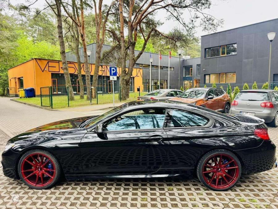 Melns BMW 650 2012 Kauņa, ar dzinēja tilpumu 4.40 L un nobraukumu 168 tūkst. km par 10000 €, foto 15 vietnē AUTOMOTO.COM.LV