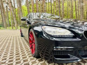 Melns BMW 650 2012 Kauņa, ar dzinēja tilpumu 4.40 L un nobraukumu 168 tūkst. km par 10000 €, foto 21 vietnē AUTOMOTO.COM.LV