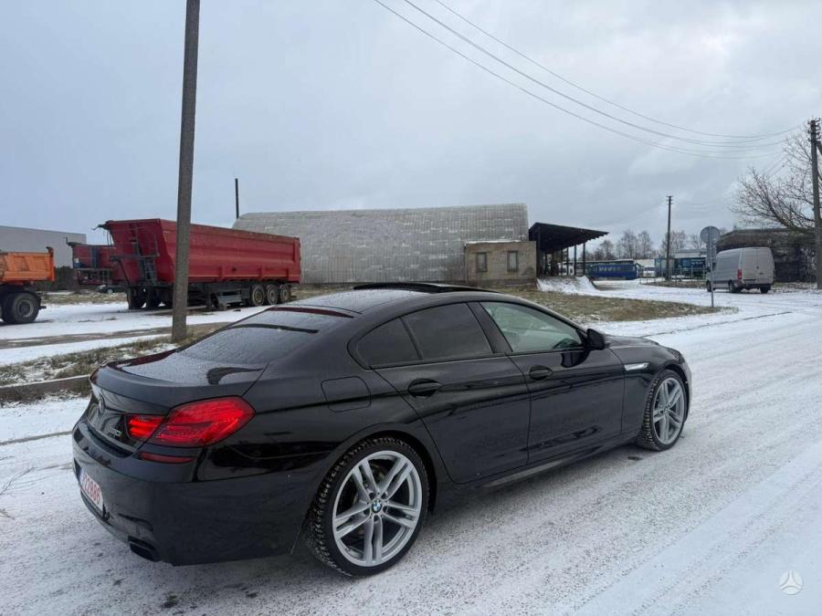 Black BMW 650 2016 in Marijampole, with an engine capacity of 4.40 L and mileage of 170 thousand km for 17499 €, photo 10 on AUTOMOTO.COM.LV