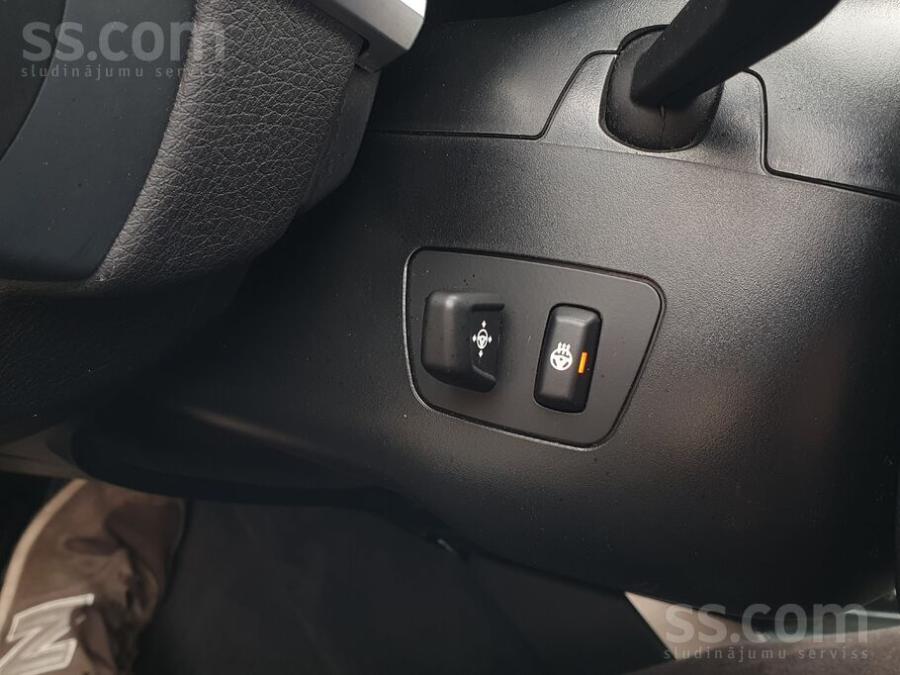 Black BMW 650 2013 in Riga, with an engine capacity of 4.40 L and mileage of 215 thousand km for 9650 €, photo 21 on AUTOMOTO.COM.LV