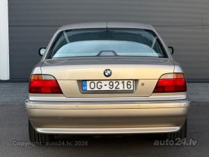 Smilšu krāsa BMW 7 Series 1998 Tallina, ar dzinēja tilpumu 3.50 L un nobraukumu 195 tūkst. km par 9900 €, foto 6 vietnē AUTOMOTO.COM.LV