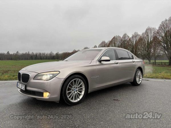 Beige BMW 7 Series 2010 in Tallinn, with an engine capacity of 3.00 L and mileage of 305 thousand km for 12500 €, photo 2 on AUTOMOTO.COM.LV