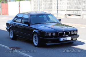 Black BMW 7 Series 1993 in Tallinn, with an engine capacity of 3.00 L and mileage of 444 thousand km for 10900 €, photo 3 on AUTOMOTO.COM.LV