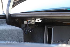 Black BMW 7 Series 1993 in Tallinn, with an engine capacity of 3.00 L and mileage of 444 thousand km for 10900 €, photo 16 on AUTOMOTO.COM.LV