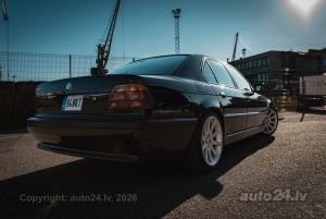 Melns BMW 7 Series 1995 Tallina, ar dzinēja tilpumu 4.00 L un nobraukumu 0 tūkst. km par 15500 €, foto 5 vietnē AUTOMOTO.COM.LV