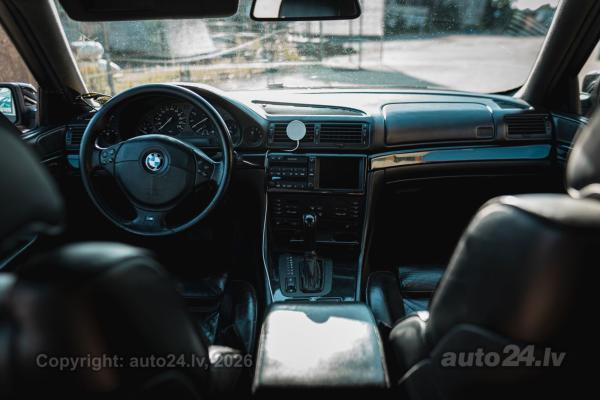 Black BMW 7 Series 1995 in Tallinn, with an engine capacity of 4.00 L and mileage of 0 thousand km for 15500 €, photo 9 on AUTOMOTO.COM.LV