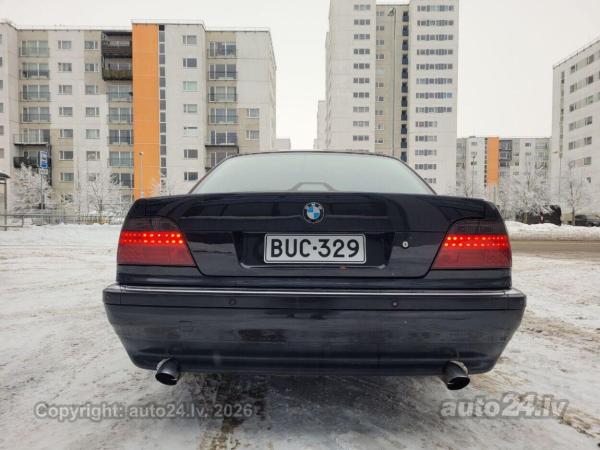 Black BMW 7 Series 1998 in Tallinn, with an engine capacity of 4.40 L and mileage of 295 thousand km for 4599 €, photo 7 on AUTOMOTO.COM.LV