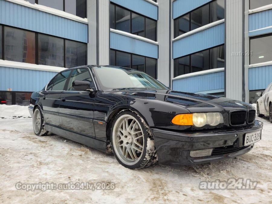 Melns BMW 7 Series 1998 Tallina, ar dzinēja tilpumu 4.40 L un nobraukumu 295 tūkst. km par 4599 €, foto 9 vietnē AUTOMOTO.COM.LV