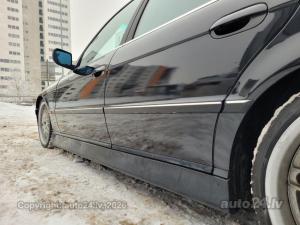 Melns BMW 7 Series 1998 Tallina, ar dzinēja tilpumu 4.40 L un nobraukumu 295 tūkst. km par 4599 €, foto 14 vietnē AUTOMOTO.COM.LV