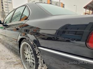 Melns BMW 7 Series 1998 Tallina, ar dzinēja tilpumu 4.40 L un nobraukumu 295 tūkst. km par 4599 €, foto 18 vietnē AUTOMOTO.COM.LV