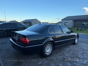 Melns BMW 7 Series 2000 Tartu, ar dzinēja tilpumu 2.80 L un nobraukumu 230 tūkst. km par 9999 €, foto 8 vietnē AUTOMOTO.COM.LV