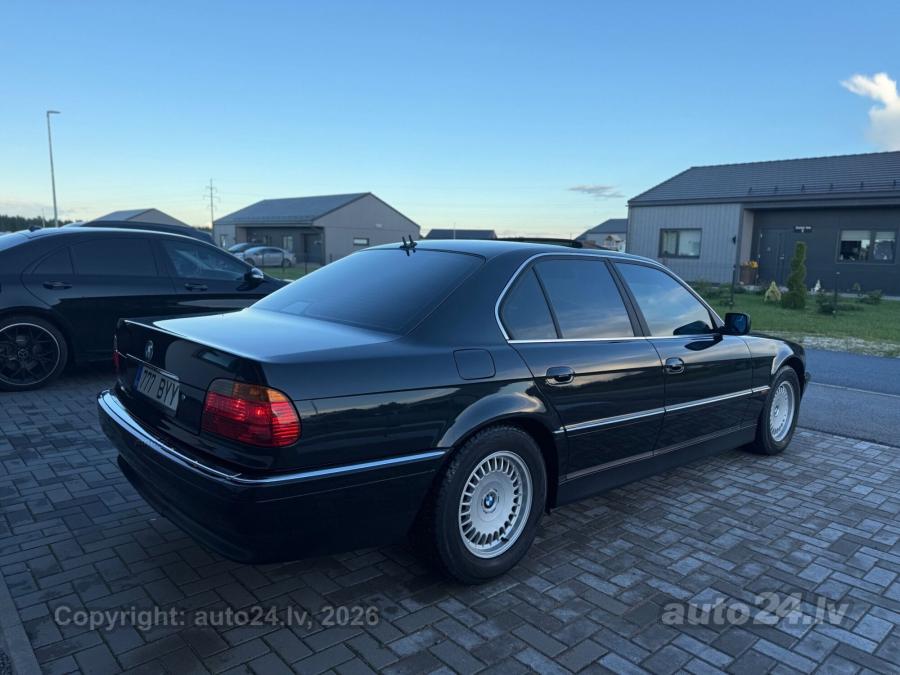 Melns BMW 7 Series 2000 Tartu, ar dzinēja tilpumu 2.80 L un nobraukumu 230 tūkst. km par 9999 €, foto 8 vietnē AUTOMOTO.COM.LV