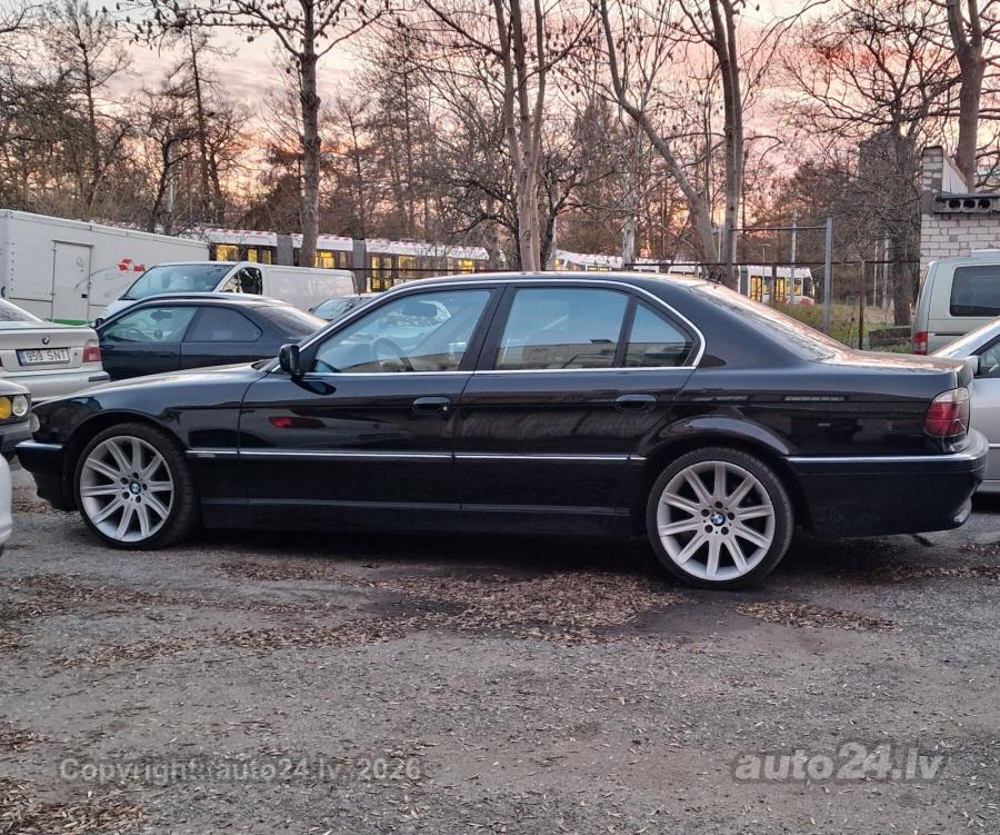 Melns BMW 7 Series 2001 Tallina, ar dzinēja tilpumu 2.90 L un nobraukumu 540 tūkst. km par 8500 €, foto 9 vietnē AUTOMOTO.COM.LV