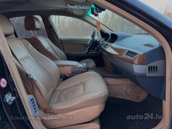 Melns BMW 7 Series 2002 Tallina, ar dzinēja tilpumu 3.00 L un nobraukumu 0 tūkst. km par 2990 €, foto 5 vietnē AUTOMOTO.COM.LV