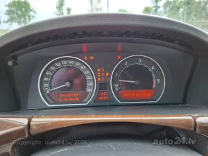 Melns BMW 7 Series 2003 Narva, ar dzinēja tilpumu 3.00 L un nobraukumu 347 tūkst. km par 3000 €, foto 10 vietnē AUTOMOTO.COM.LV