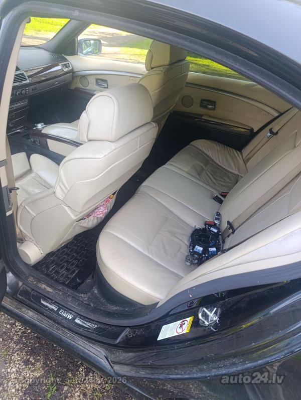 Black BMW 7 Series 2006 in Tallinn, with an engine capacity of 3.00 L and mileage of 0 thousand km for 3333 €, photo 5 on AUTOMOTO.COM.LV