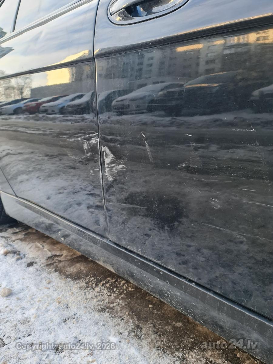 Melns BMW 7 Series 2007 Tallina, ar dzinēja tilpumu 3.00 L un nobraukumu 472 tūkst. km par 3500 €, foto 7 vietnē AUTOMOTO.COM.LV