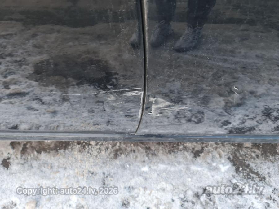 Melns BMW 7 Series 2007 Tallina, ar dzinēja tilpumu 3.00 L un nobraukumu 472 tūkst. km par 3500 €, foto 8 vietnē AUTOMOTO.COM.LV