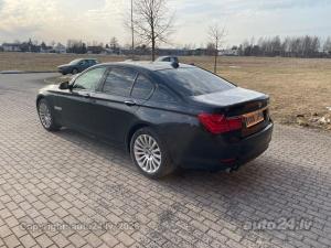 Melns BMW 7 Series 2008 Tartu, ar dzinēja tilpumu 3.00 L un nobraukumu 395 tūkst. km par 10900 €, foto 2 vietnē AUTOMOTO.COM.LV