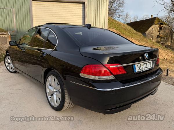 Black BMW 7 Series 2008 in Viljandi, with an engine capacity of 3.00 L and mileage of 275 thousand km for 7490 €, photo 2 on AUTOMOTO.COM.LV