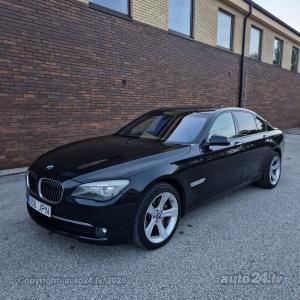 Melns BMW 7 Series 2008 Tartu, ar dzinēja tilpumu 3.00 L un nobraukumu 380 tūkst. km par 6990 €, foto  vietnē AUTOMOTO.COM.LV