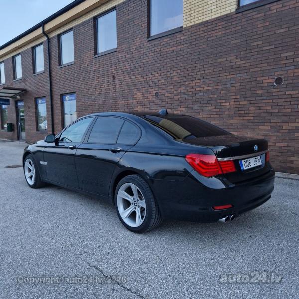 Black BMW 7 Series 2008 in Tartu, with an engine capacity of 3.00 L and mileage of 380 thousand km for 6990 €, photo 2 on AUTOMOTO.COM.LV