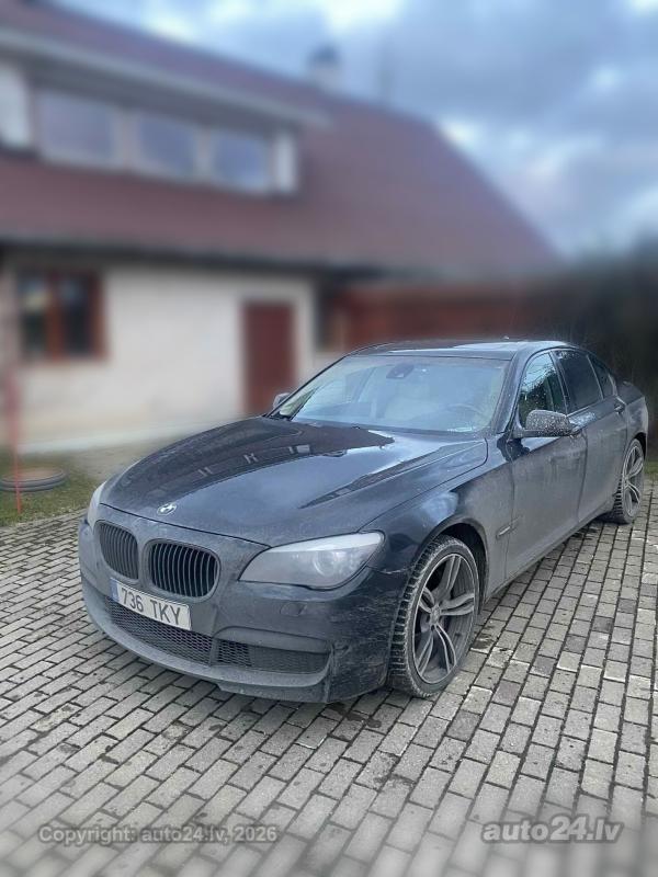 Melns BMW 7 Series 2008 Tallina, ar dzinēja tilpumu 3.00 L un nobraukumu 430 tūkst. km par 7950 €, foto 4 vietnē AUTOMOTO.COM.LV