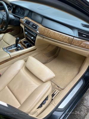 Melns BMW 7 Series 2008 Tallina, ar dzinēja tilpumu 3.00 L un nobraukumu 430 tūkst. km par 7950 €, foto 10 vietnē AUTOMOTO.COM.LV