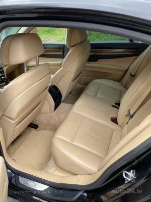 Melns BMW 7 Series 2008 Tallina, ar dzinēja tilpumu 3.00 L un nobraukumu 430 tūkst. km par 7950 €, foto 11 vietnē AUTOMOTO.COM.LV