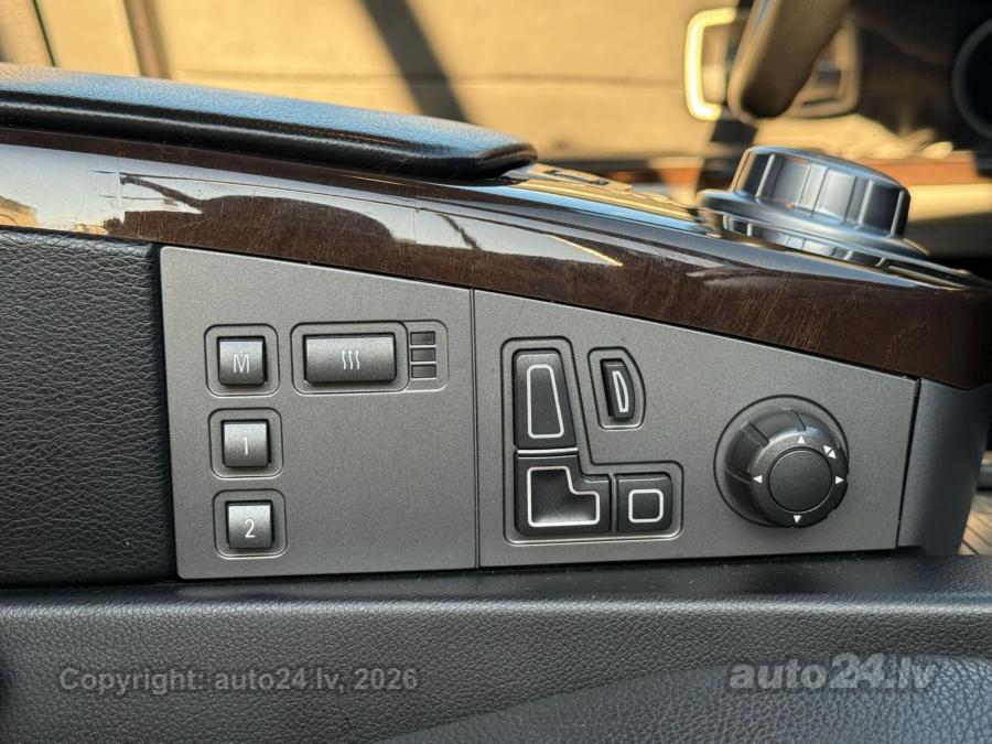 Black BMW 7 Series 2008 in Tallinn, with an engine capacity of 3.00 L and mileage of 279 thousand km for 7500 €, photo 13 on AUTOMOTO.COM.LV