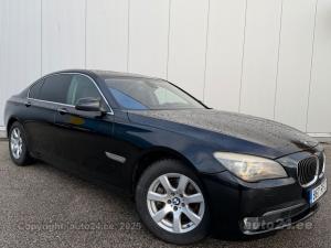 Melns BMW 7 Series 2009 Tartu, ar dzinēja tilpumu 3.00 L un nobraukumu 236 tūkst. km par 11999 €, foto  vietnē AUTOMOTO.COM.LV