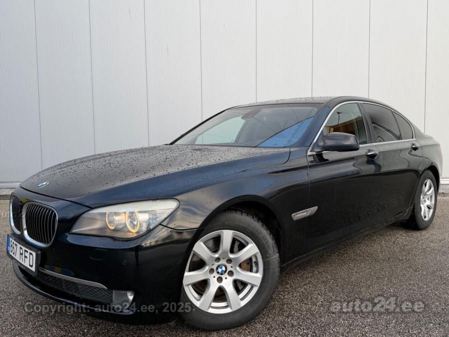 Melns BMW 7 Series 2009 Tartu, ar dzinēja tilpumu 3.00 L un nobraukumu 236 tūkst. km par 11999 €, foto 2 vietnē AUTOMOTO.COM.LV