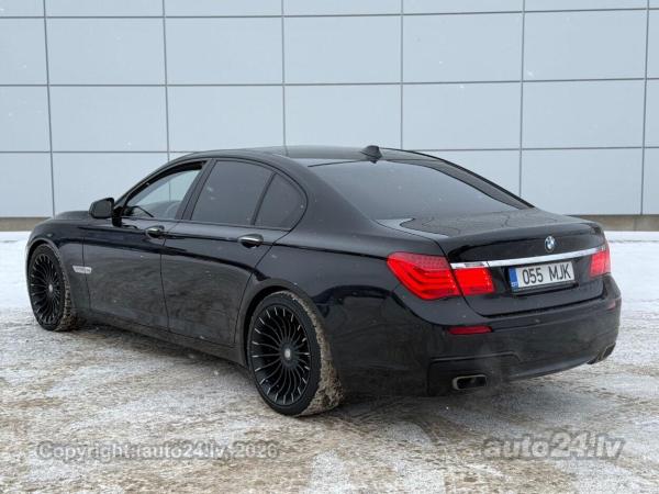 Melns BMW 7 Series 2009 Tartu, ar dzinēja tilpumu 4.40 L un nobraukumu 260 tūkst. km par 8500 €, foto 4 vietnē AUTOMOTO.COM.LV