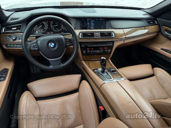 Melns BMW 7 Series 2009 Tartu, ar dzinēja tilpumu 4.40 L un nobraukumu 260 tūkst. km par 8500 €, foto 7 vietnē AUTOMOTO.COM.LV
