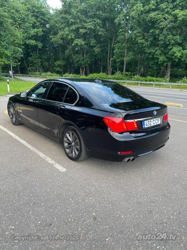 Black BMW 7 Series 2009 in Tallinn, with an engine capacity of 3.00 L and mileage of 416 thousand km for 7800 €, photo 5 on AUTOMOTO.COM.LV