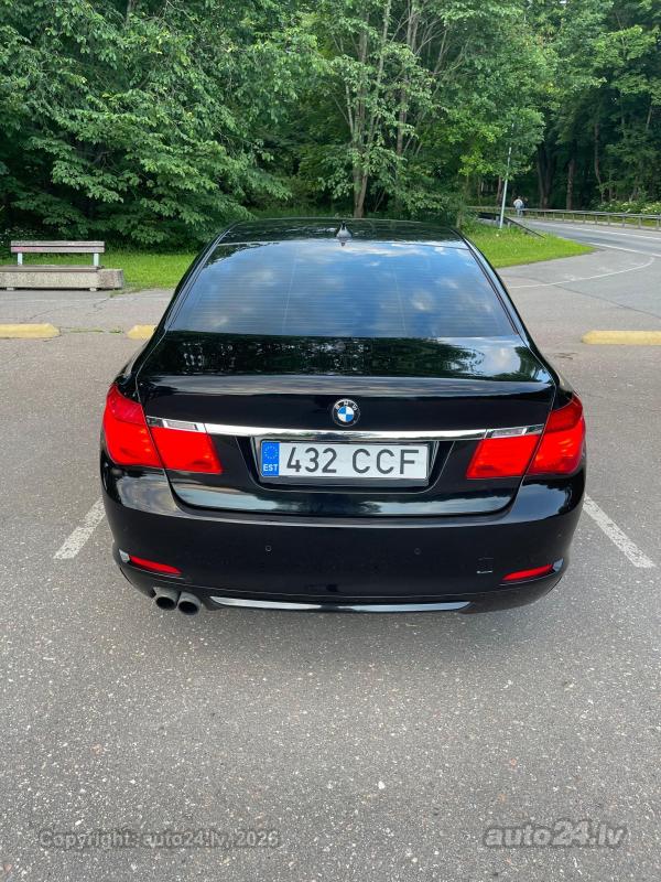 Black BMW 7 Series 2009 in Tallinn, with an engine capacity of 3.00 L and mileage of 416 thousand km for 7800 €, photo 6 on AUTOMOTO.COM.LV