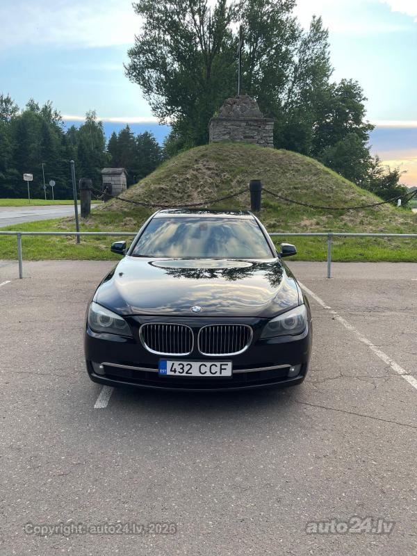 Black BMW 7 Series 2009 in Tallinn, with an engine capacity of 3.00 L and mileage of 416 thousand km for 7800 €, photo 7 on AUTOMOTO.COM.LV