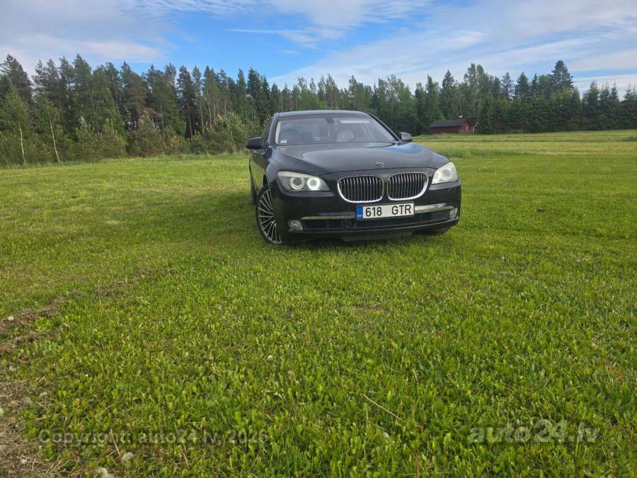 Black BMW 7 Series 2009 in Tallinn, with an engine capacity of 3.00 L and mileage of 0 thousand km for 10000 €, photo 3 on AUTOMOTO.COM.LV