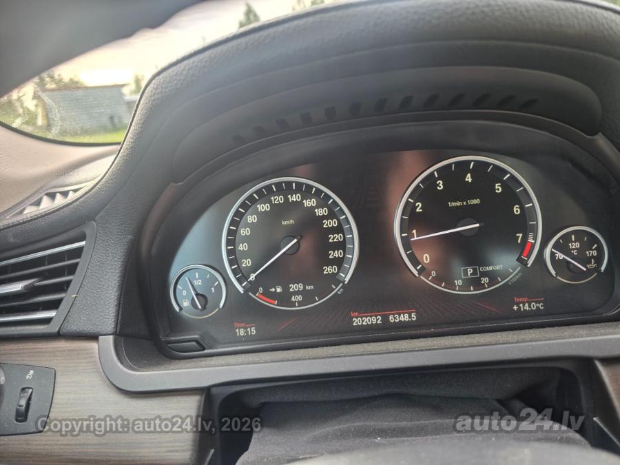 Black BMW 7 Series 2009 in Tallinn, with an engine capacity of 3.00 L and mileage of 0 thousand km for 10000 €, photo 8 on AUTOMOTO.COM.LV
