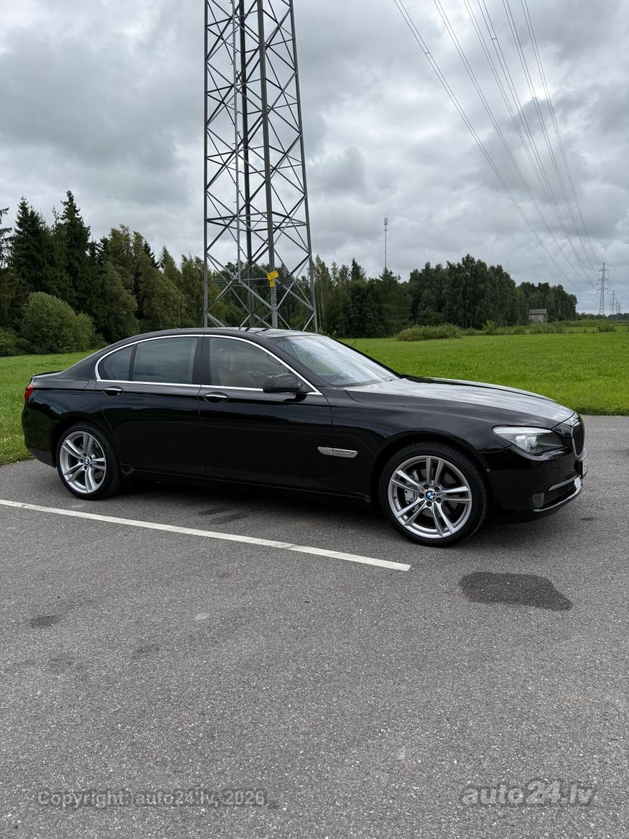 Melns BMW 7 Series 2009 Pērnava, ar dzinēja tilpumu 3.00 L un nobraukumu 322 tūkst. km par 11000 €, foto 1 vietnē AUTOMOTO.COM.LV