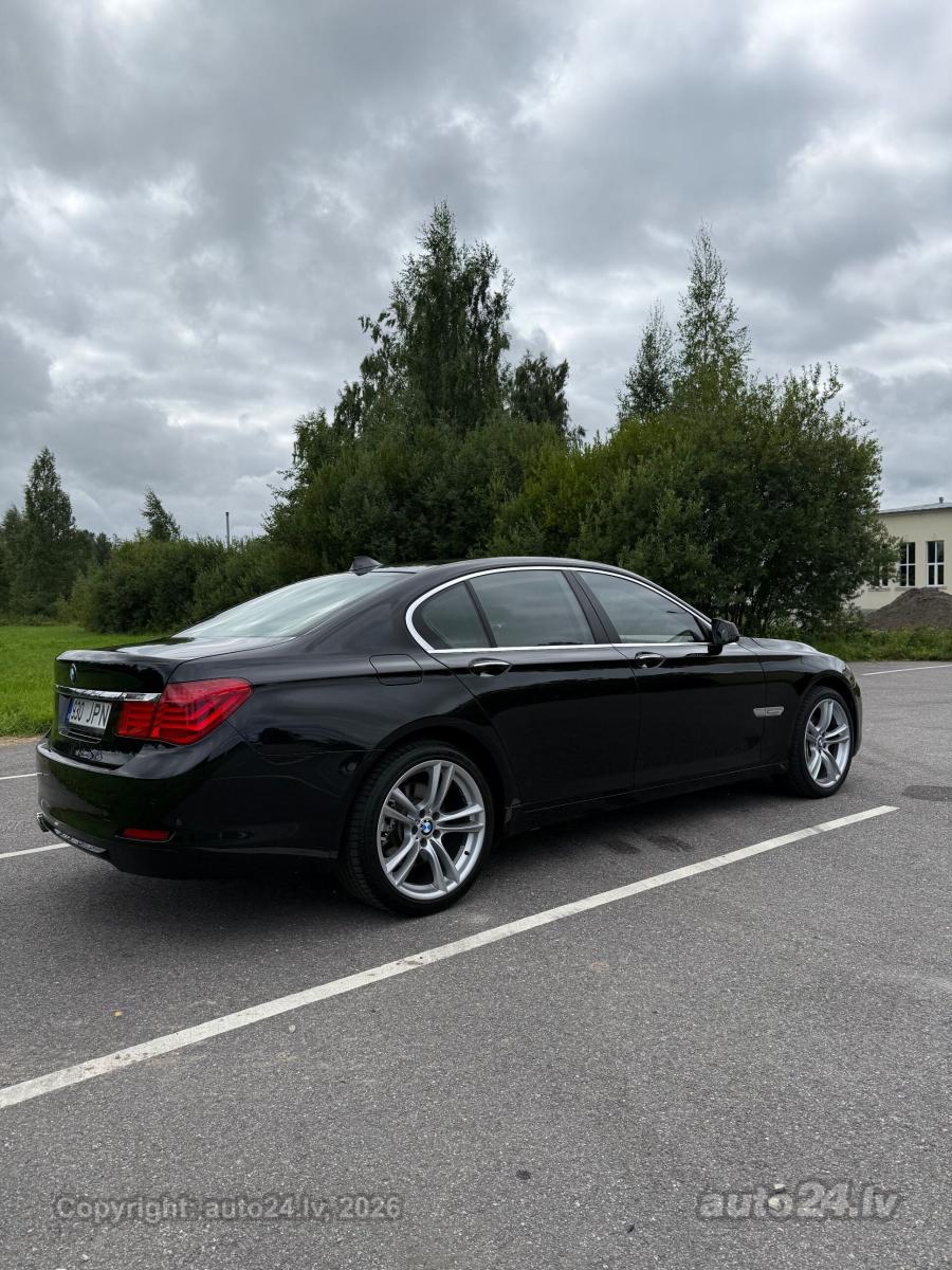 Melns BMW 7 Series 2009 Pērnava, ar dzinēja tilpumu 3.00 L un nobraukumu 322 tūkst. km par 11000 €, foto 5 vietnē AUTOMOTO.COM.LV
