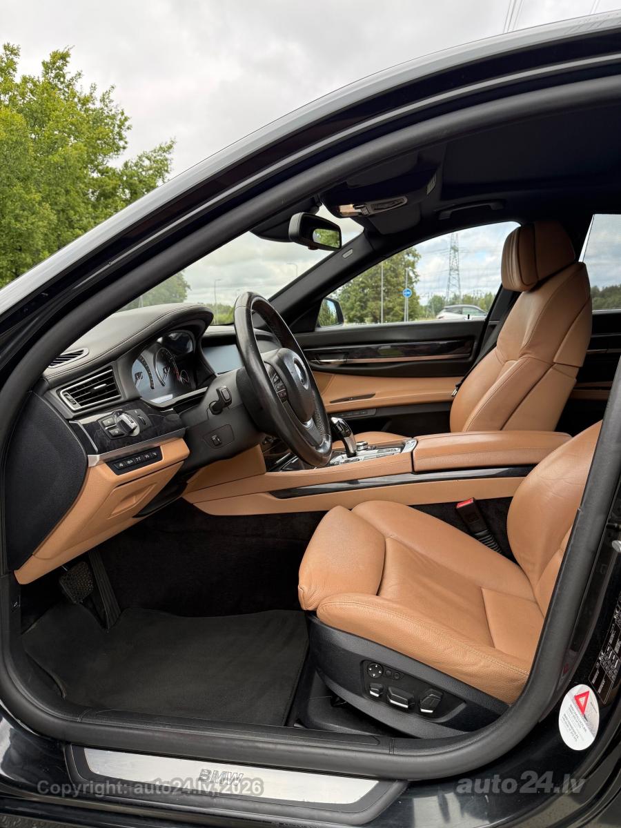 Melns BMW 7 Series 2009 Pērnava, ar dzinēja tilpumu 3.00 L un nobraukumu 322 tūkst. km par 11000 €, foto 8 vietnē AUTOMOTO.COM.LV
