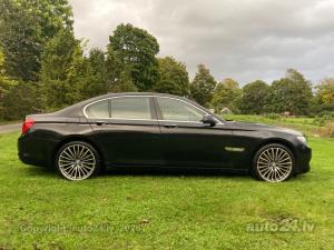 Black BMW 7 Series 2009 in Tallinn, with an engine capacity of 3.00 L and mileage of 207 thousand km for 9500 €, photo  on AUTOMOTO.COM.LV
