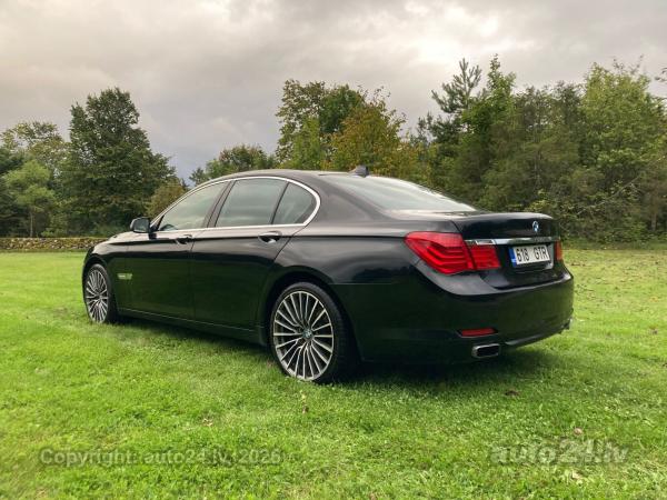Melns BMW 7 Series 2009 Tallina, ar dzinēja tilpumu 3.00 L un nobraukumu 207 tūkst. km par 9500 €, foto 3 vietnē AUTOMOTO.COM.LV