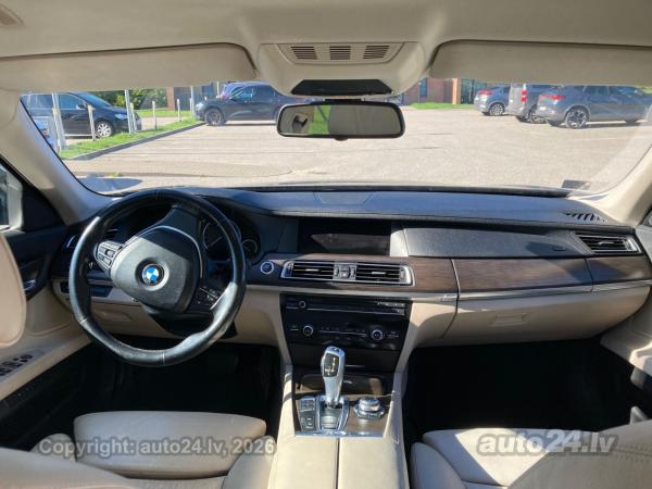 Melns BMW 7 Series 2009 Tallina, ar dzinēja tilpumu 3.00 L un nobraukumu 207 tūkst. km par 9500 €, foto 11 vietnē AUTOMOTO.COM.LV