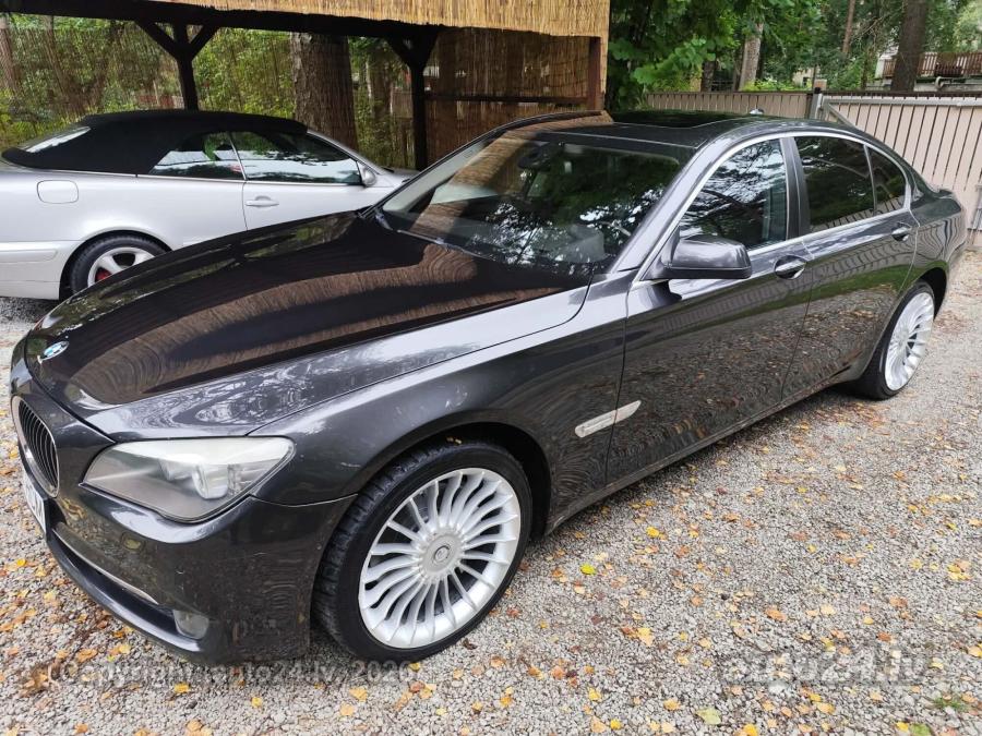 Melns BMW 7 Series 2009 Tallina, ar dzinēja tilpumu 3.00 L un nobraukumu 315 tūkst. km par 12000 €, foto 1 vietnē AUTOMOTO.COM.LV