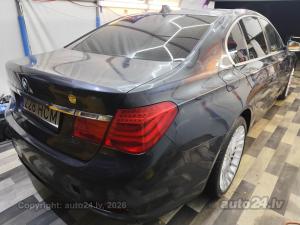 Melns BMW 7 Series 2009 Tallina, ar dzinēja tilpumu 3.00 L un nobraukumu 315 tūkst. km par 12000 €, foto 3 vietnē AUTOMOTO.COM.LV