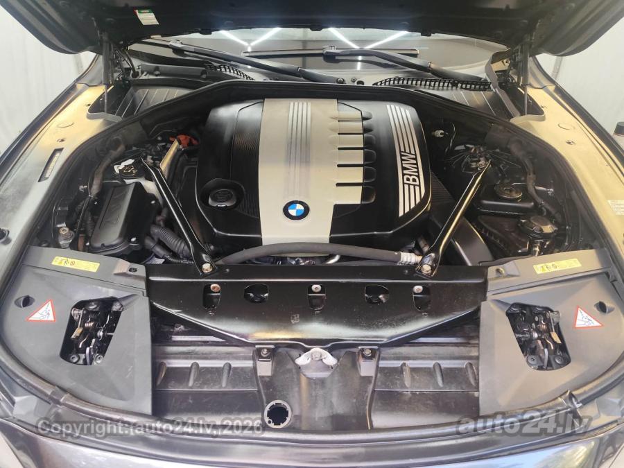 Melns BMW 7 Series 2009 Tallina, ar dzinēja tilpumu 3.00 L un nobraukumu 315 tūkst. km par 12000 €, foto 11 vietnē AUTOMOTO.COM.LV