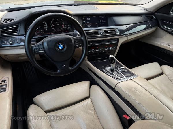 Melns BMW 7 Series 2009 Tartu, ar dzinēja tilpumu 3.00 L un nobraukumu 365 tūkst. km par 8200 €, foto 8 vietnē AUTOMOTO.COM.LV
